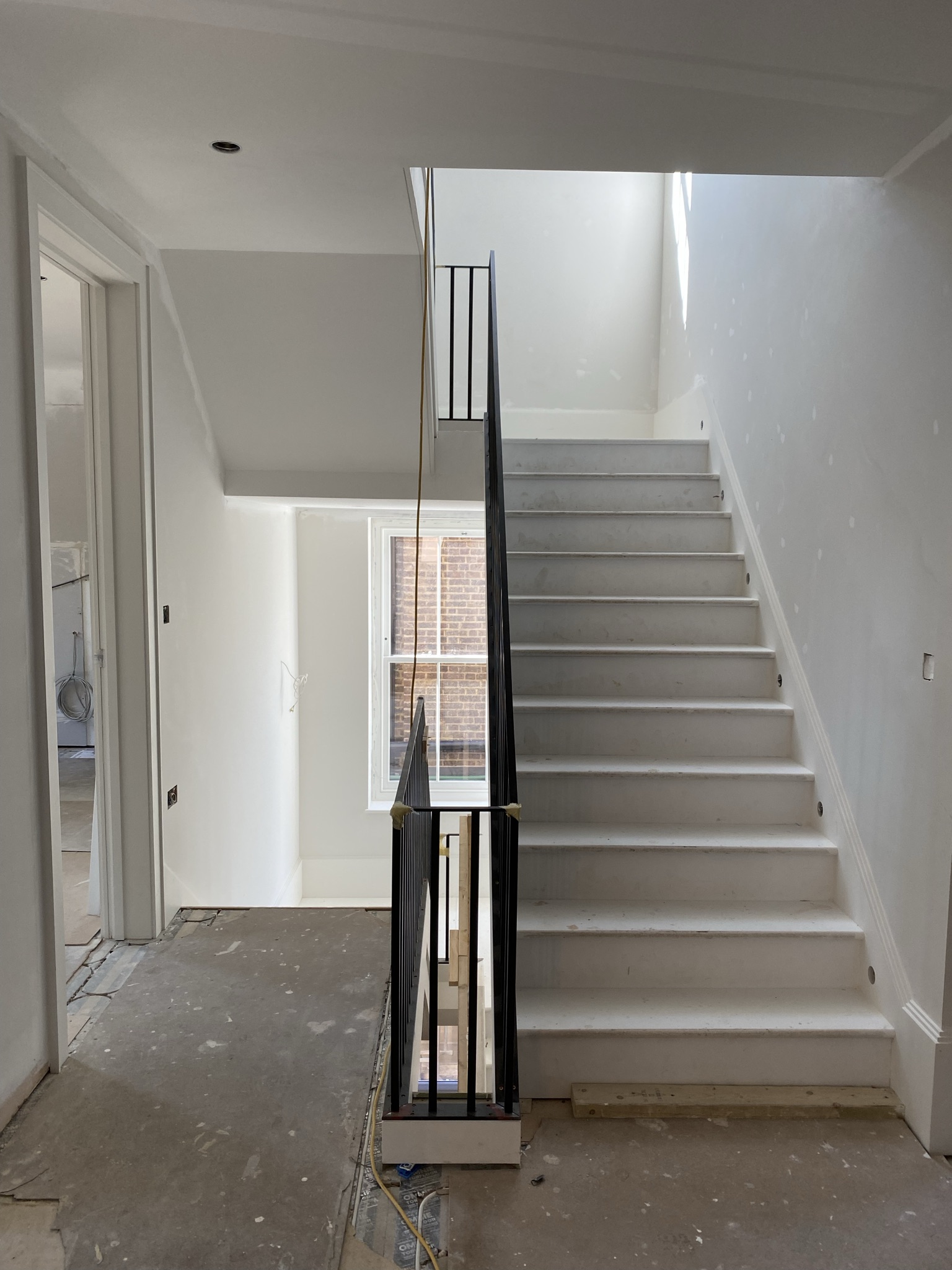 Eyre Estate villa continues on site - Marek Wojciechowski Architects